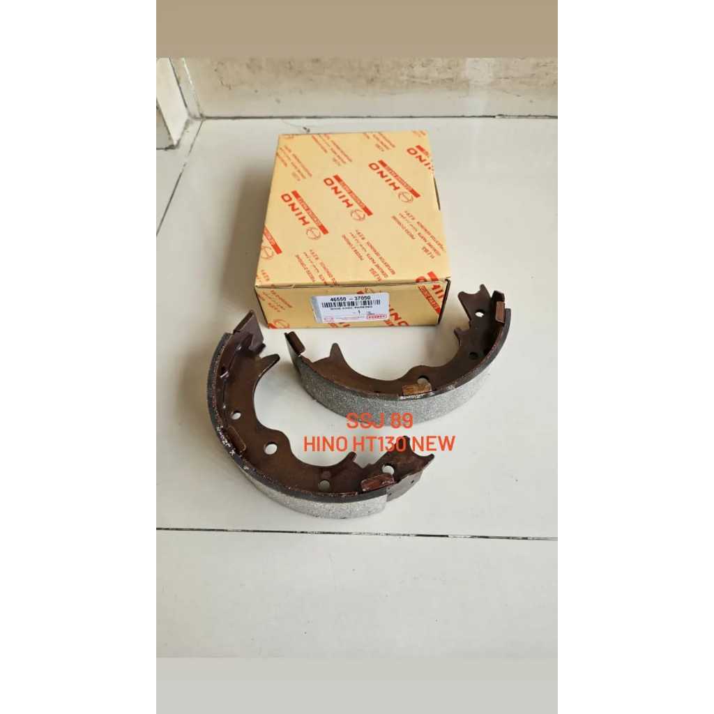 Hand BRAKE SHOE HAND BRAKE Lining HINO DUTRO HT130 NEW 46550-37050 ...