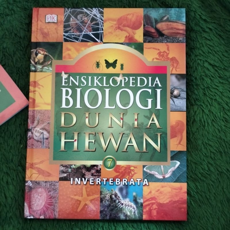 Original ANIMAL WORLD BIOLOGY ENCYCLOPEDIA BOOK VOLUME 7 INVERTEBRATA ...