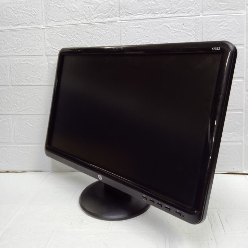 19-inch HP LED MONITOR - NORMAL HP S1932 MONITOR | Shopee Philippines