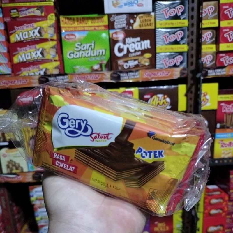 Garuda food gery salut malkist chocolate | Shopee Philippines