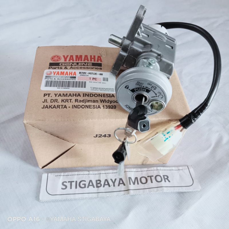 Original Yamaha Gear 125 Key B3W-H252E-00 main switch ignition key ...
