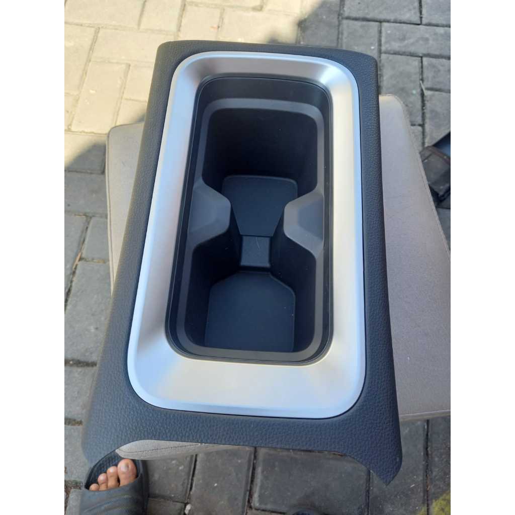 Innova Zenix Console Box | Shopee Philippines