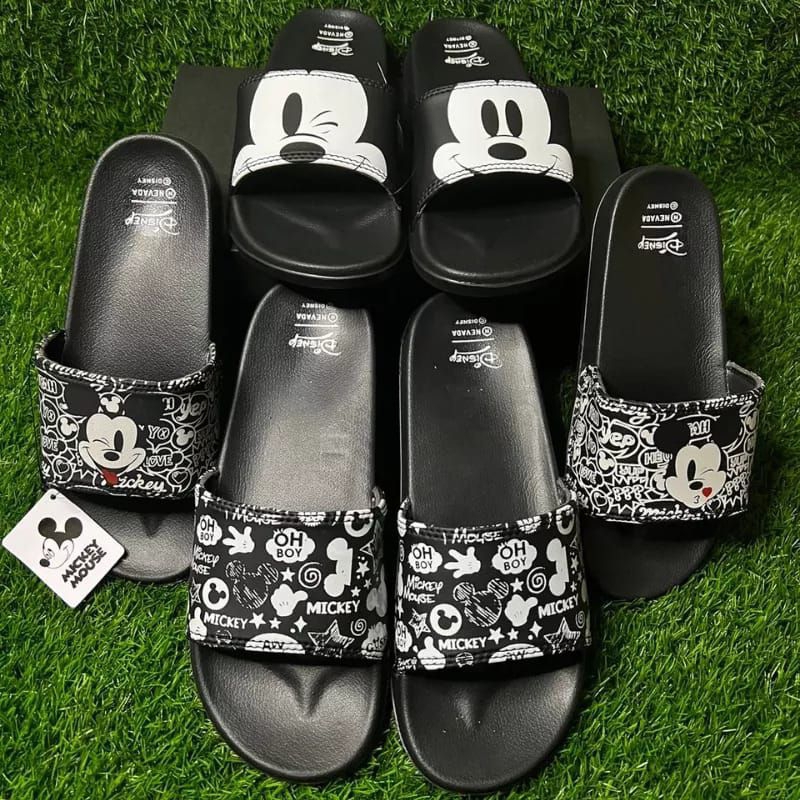 Men's and women's Mickey mouse character slippers | Shopee Philippines