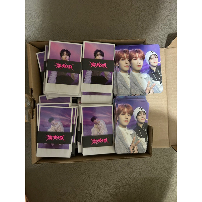 Polaroid set POB ALBUM rock star stray kids hyung line meaning line ...