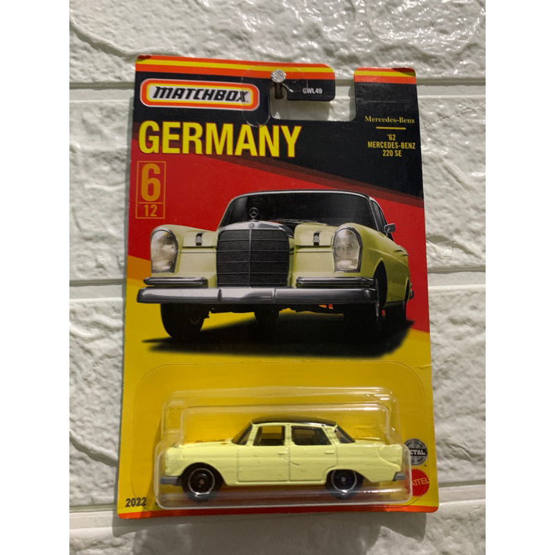 Matchbox GERMANY MATTEL MERCEDES BENZ 220 SE [yellow] | Shopee Philippines