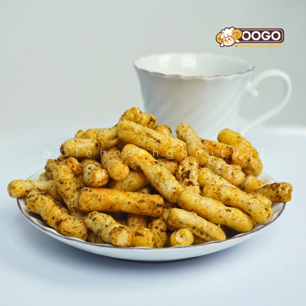 Oogo Spicy Gurilem Crackers 250g 500g 1kg Typical Cililin Salted Snack ...