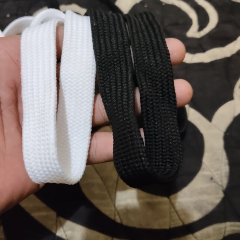 Jumbo flat rope measuring 2cm jumbo flat rope made of polyester ...