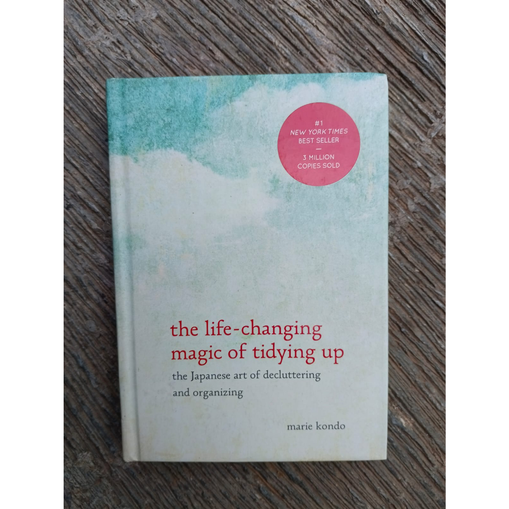 The Life-Changing Magic of Tidying Up: The Japanese Art of Decluttering ...