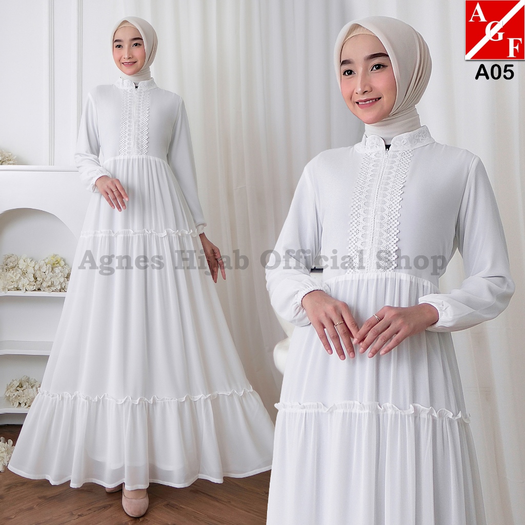 PUTIH Agnes Hijab - The Latest White Robe For Women In Eid Clothes 2024 ...