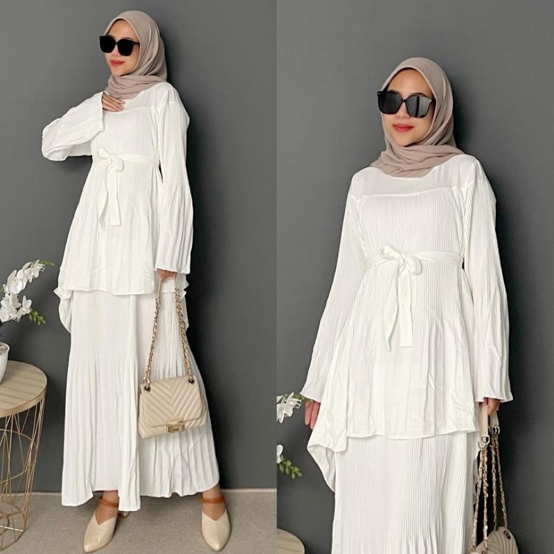 Eid 2024 Brocade Robes/Latest Eid Robes/Eid 2024 Robes The Latest ...