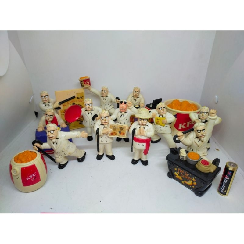 Kfc Grandpa COLONEL SANDERS Figure | Shopee Philippines