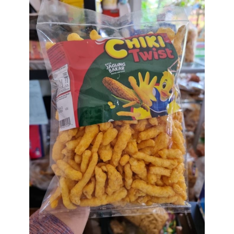 Ch*ki Tw*st Snack 200 gr | Shopee Philippines