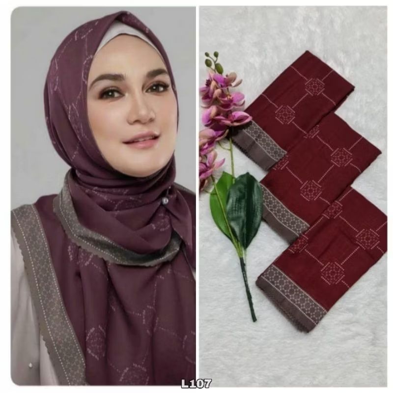 VOAL MOTIF RECTANGULAR HIJAB + POUCH| Voal Motif Quadrilateral Hijab ...
