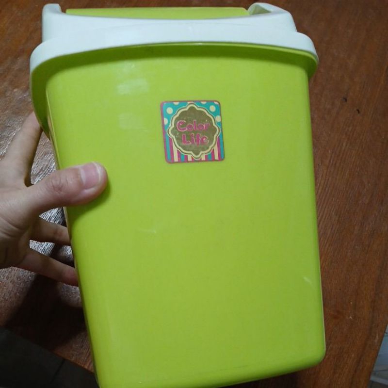 Daiso Plastic toilet floor trash box 5L reusable trash box | Shopee ...