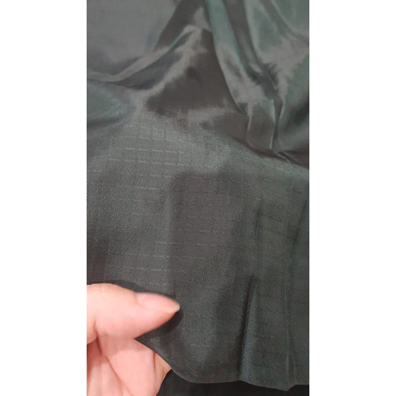 HIJAU C26 SQUARE MOTIF FURING FABRIC / RIPSTOP FURING FABRIC DARK GREEN ...