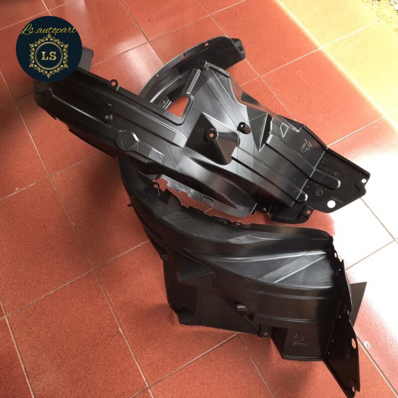 Front Fender Liner RightKiri Innova Reborn 2016-2019 ORIGINAL TOYOTA ...