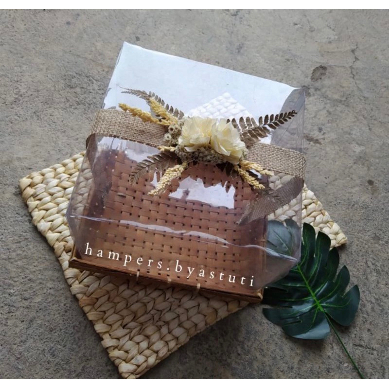 Mika DELIVERY PLATE 30X30cm FREE RUSTIC FLOWERS FREE CARDBOARD PACKING ...