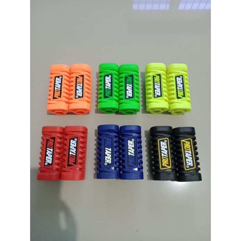 GENIO Universal COLOR RUBBER FRONT FOOTSTEP FOR ALL MOTORCYCLES CAN USE ...