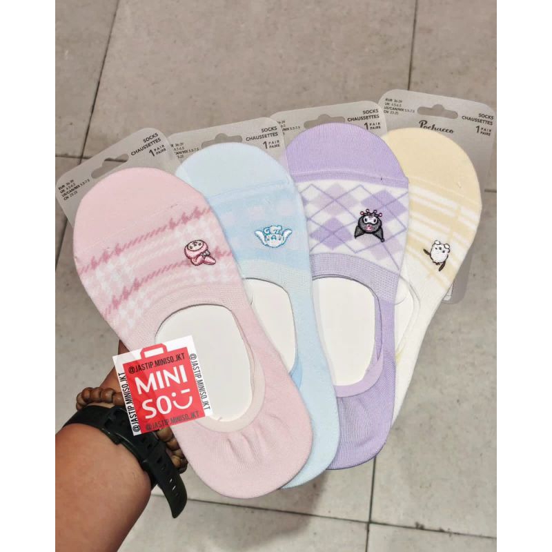 Miniso x SANRIO Candy Colors Embroidery Socks (1 Pair) Cinnamoroll/My ...