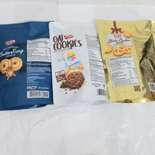 Naraya Oat Cookies with Chocolate Chip/Butter Ring Cookies // Ever ...