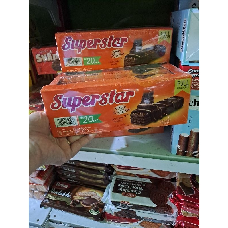 Superstar Wafer Triple Chocolate 1 box contains 20 | Shopee Philippines