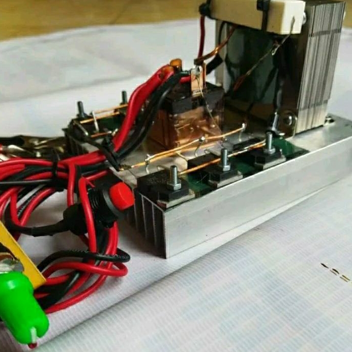 Inverter shock DC to AC Conductor type pac 6 transistor flipflop ...