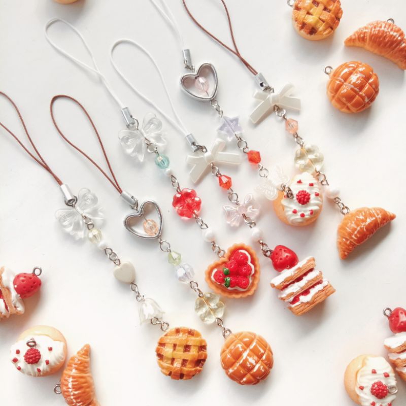 GANTUNGAN Sweet Treats Phone Charm Aesthetic | Hanger HP Pastry Bakery ...