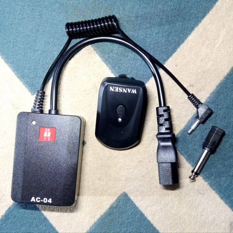 Trigger AC-04 trigger studio light trigger ac04 trigger umbrella light trigger sofbox electric ...