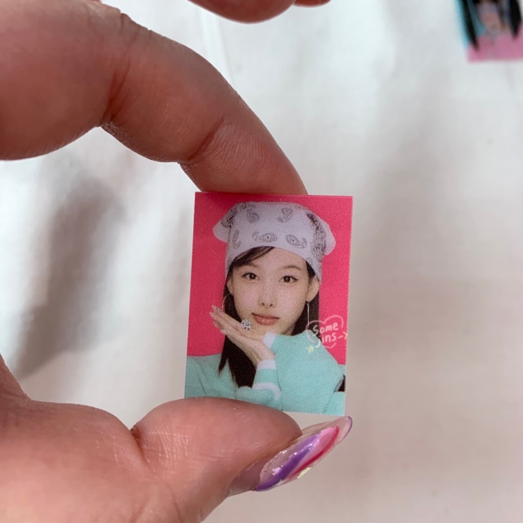Twice membership once 4th twice-zine id photo members nayeon, jeongyeon ...