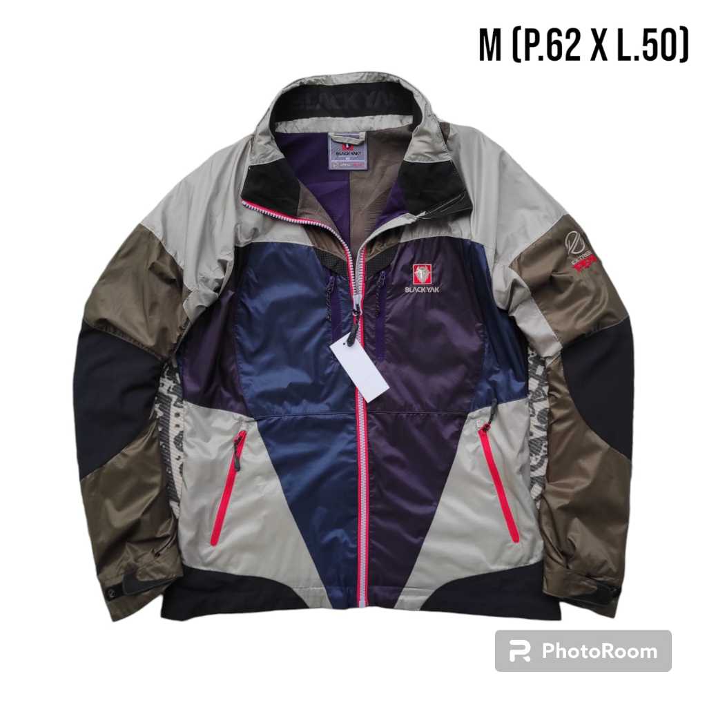 Blackyak COLOR BLOCK OUTDOOR JACKET | Shopee Philippines