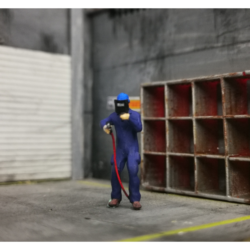 Figure 1 64 Men Mechanic Mechanic Type 3 Welder Diorama Diecast Hot ...