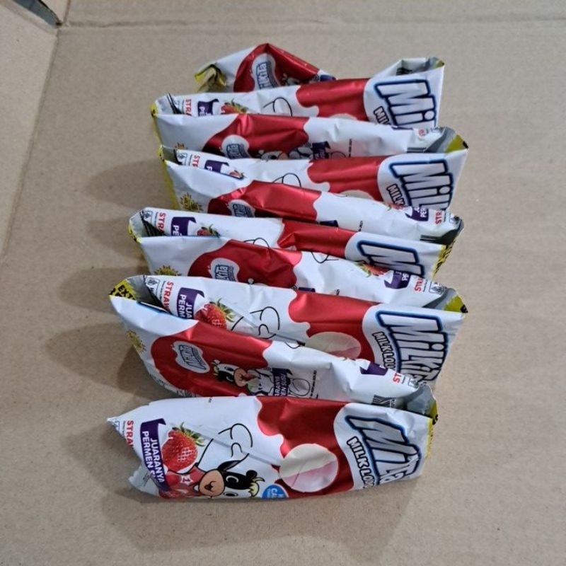 Milkita lollipop Strawberry candy contains 10 | Shopee Philippines
