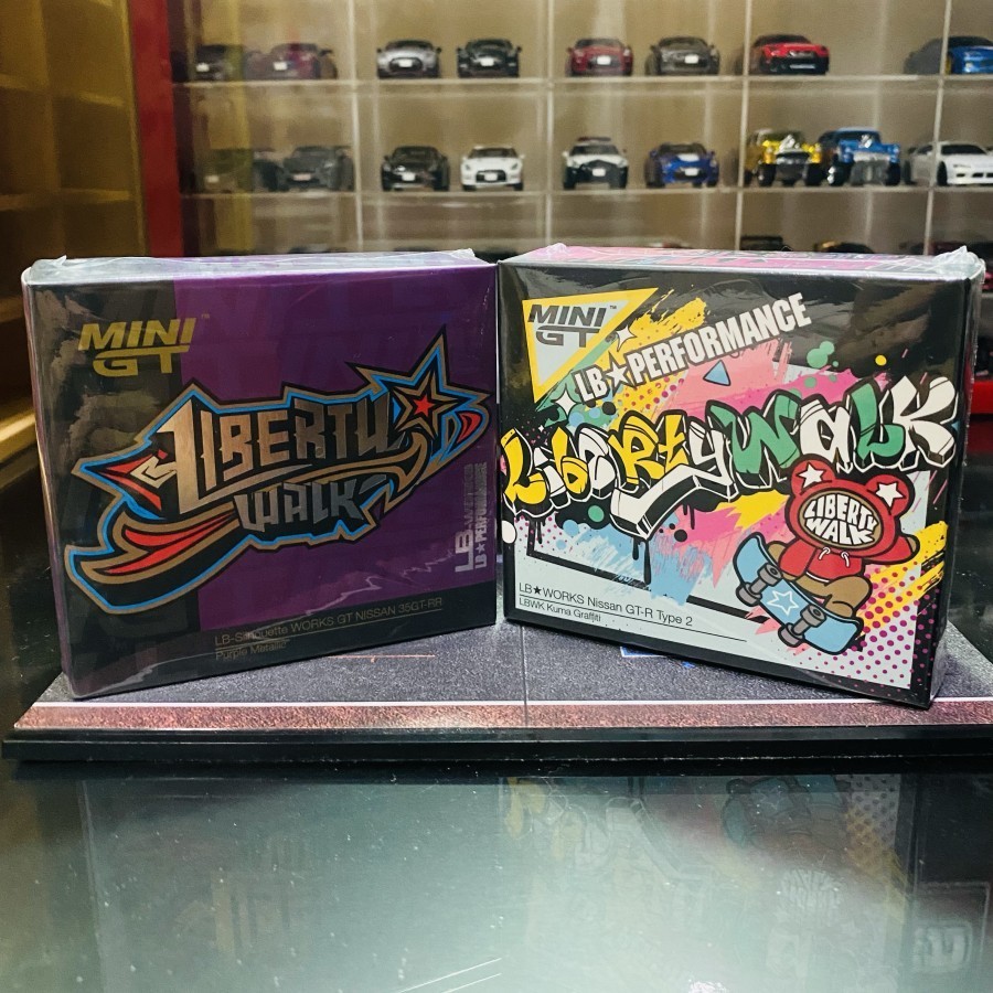Mini GT LB Works Nissan GTR R35 Purple Metallic & Kuma Graffiti Set ...