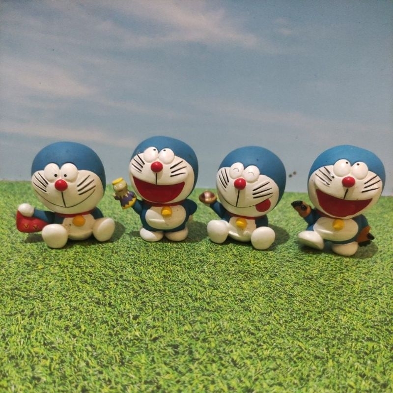 Vintage Doraemon Original figure | Shopee Philippines