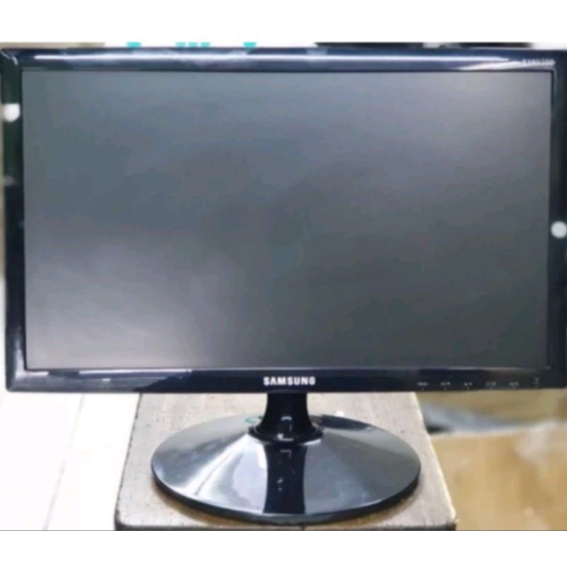 Samsung 16 inch LED monitor plus Bonus | Shopee Philippines