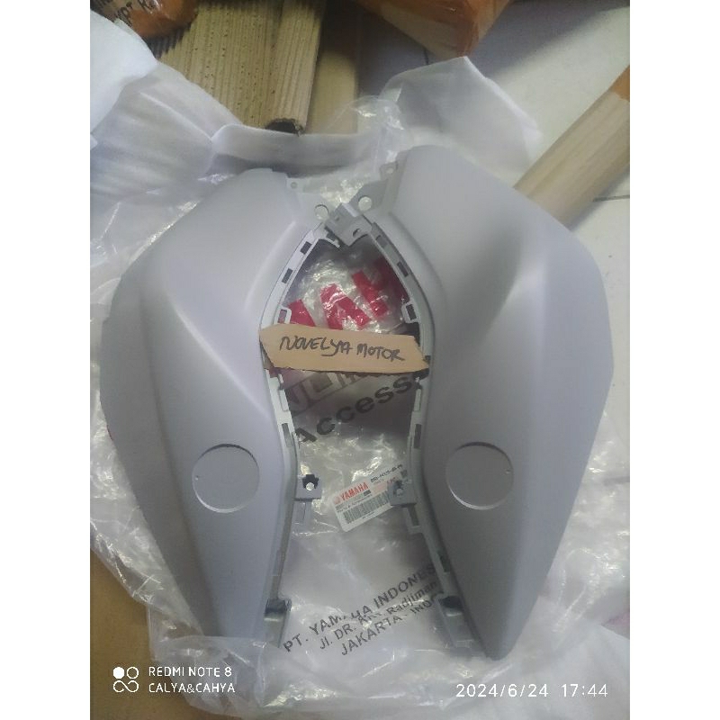 Body Panel 1 2 Tank Cover mt15 Mt 15 right left original yamaha B8D-F83 ...