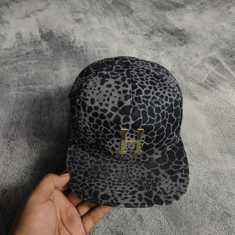 Snapback HUF Gold Metal Logo | Shopee Philippines