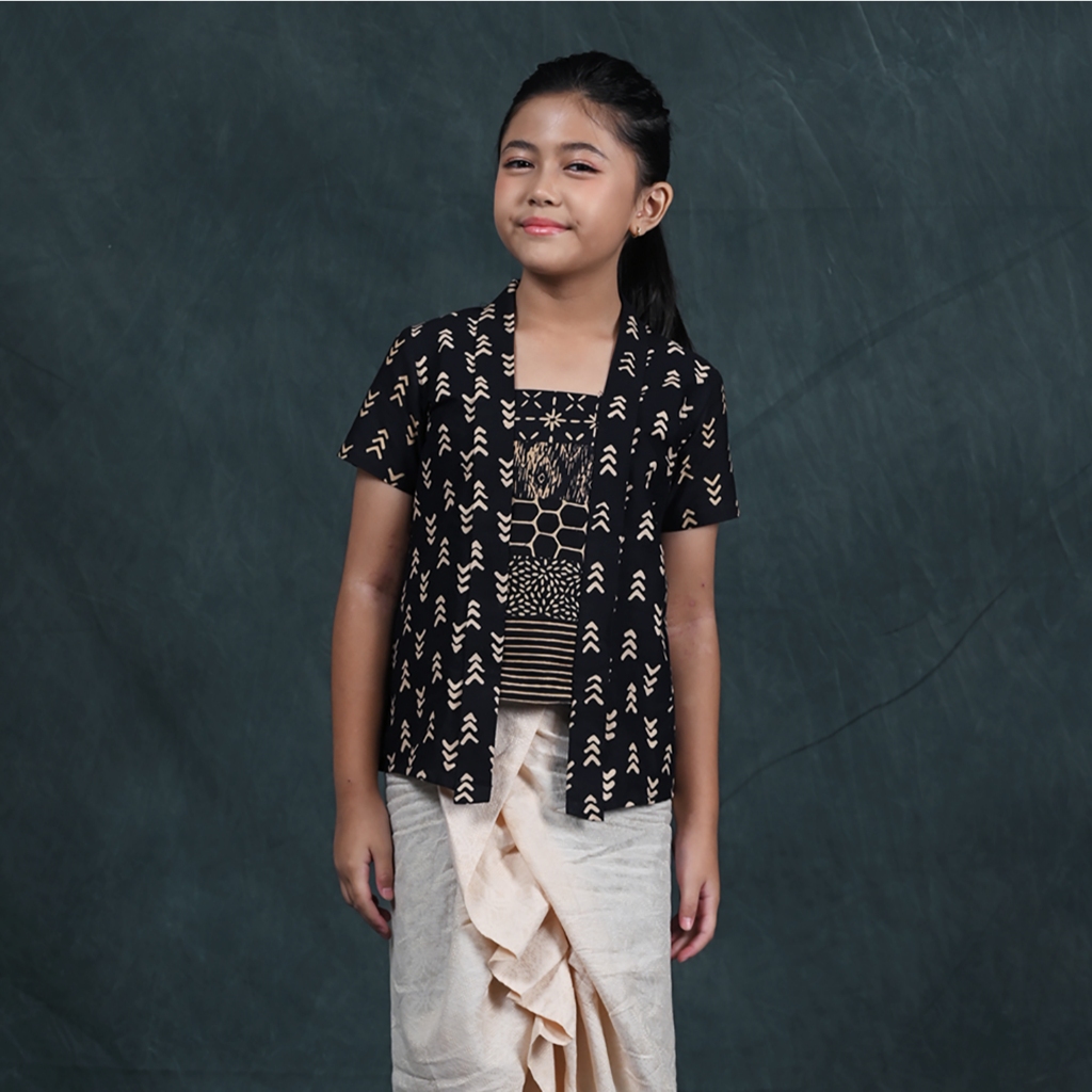 Nona RARA - kebaya Garut Short Black K0012, modern children's batik ...