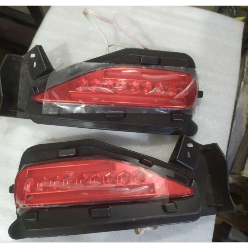 Fortuner VRZ rear bumper lights | Shopee Philippines