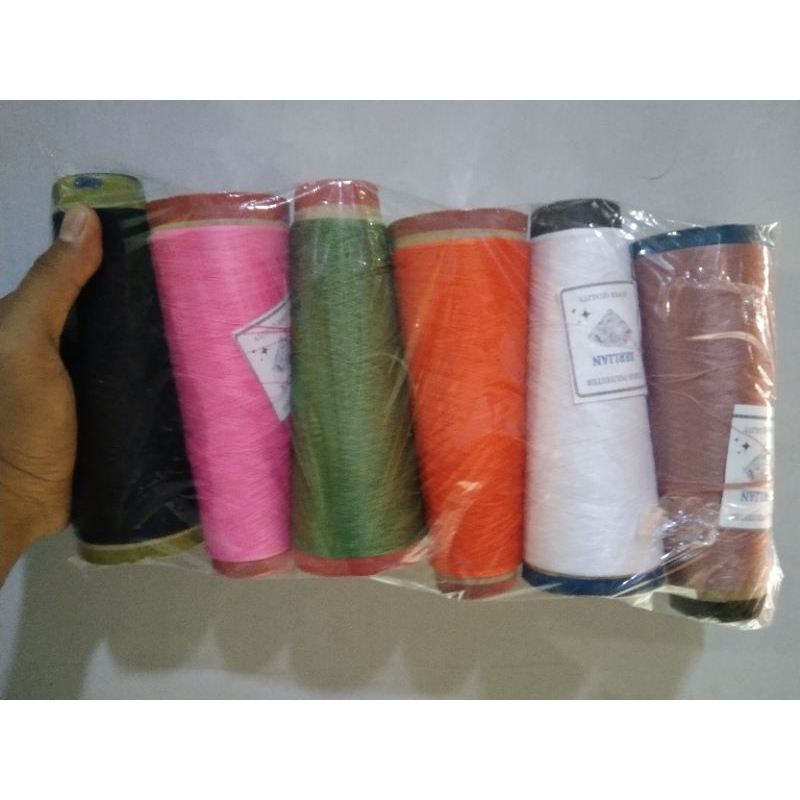 Random Polyester Overlock Thread contains 6 Pcs | Shopee Philippines