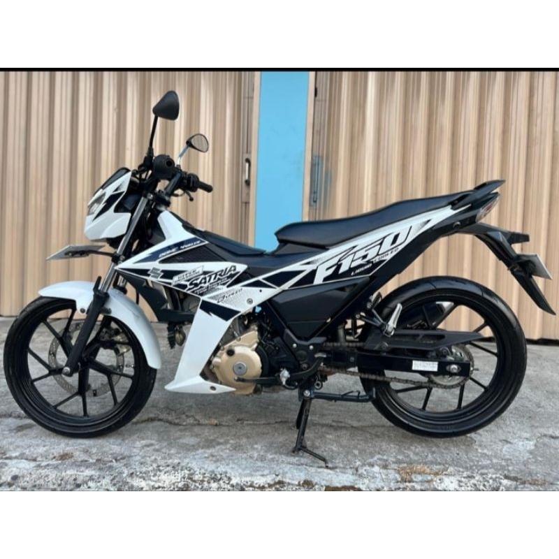 PUTIH HITAM Striping Lis sticker standard Suzuki Satria Fu fi 2017 ...