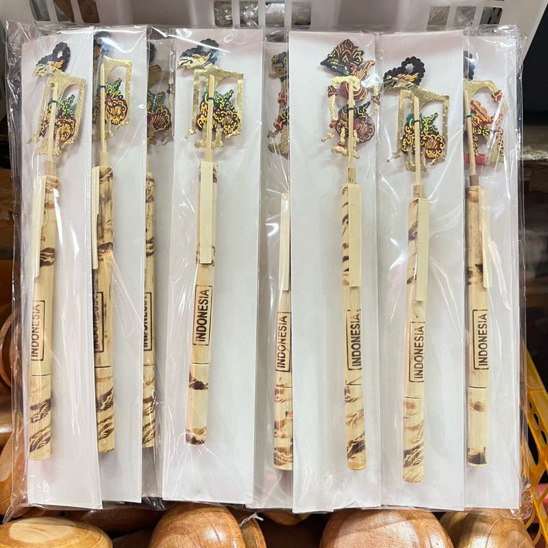 1 kodi Leather Puppet Pen 20pcs) souvenir Puppet Bamboo Pen By jogja ...