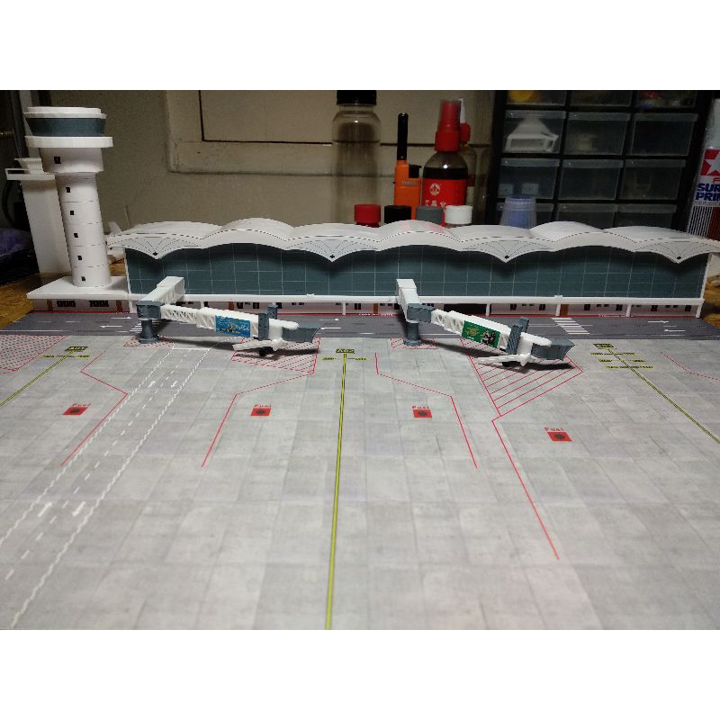 Miniature/Diecast Terminal Your Kualana aircraft airport scale 16.00 ...
