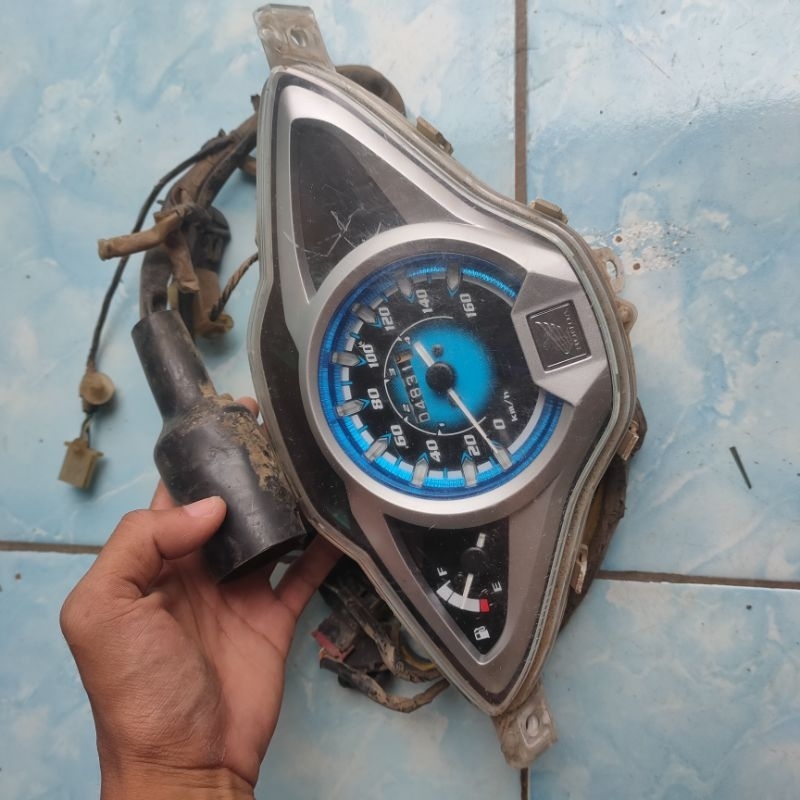 Speedometer Supra x 125 helmin kilometers Supra helmin spido Supra helm ...