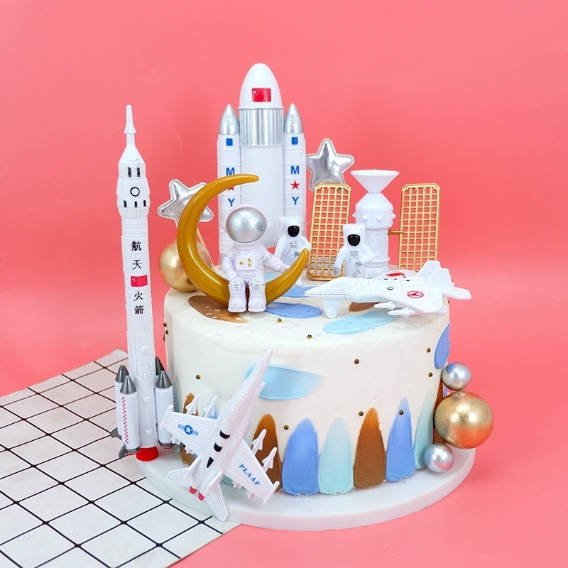 Hj BIRTHDAY CAKE DISPLAY ASTRONAUT PLANE & APOLLO PLANE CONTENTS 7PCS ...