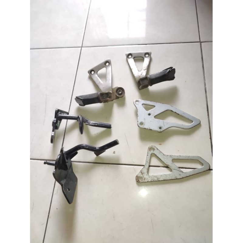 Original DD iron front Footstep iron rear Footstep frame removed from ...