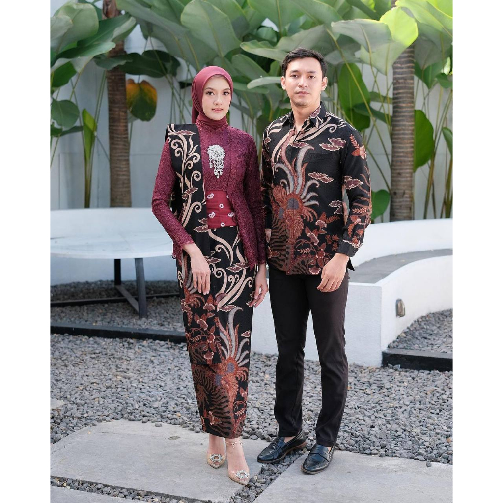 Ayu LAKSMI SERIES BURGUNDY NAVY SET KEBAYA COUPLE KUTU BARU SERIES ...