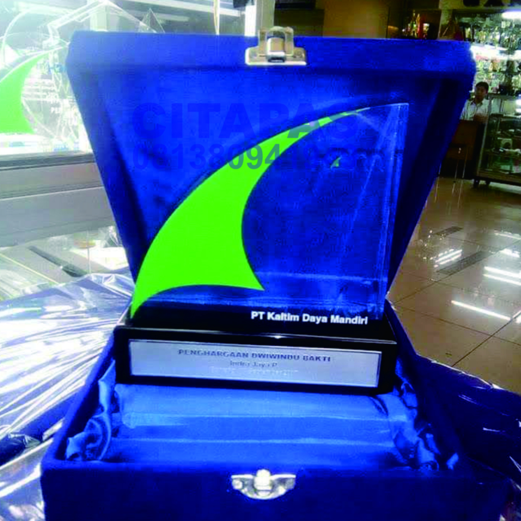 MATA Award plaque /Momento/souvenir/Gift/Ship/Shipment/resin plaque ...
