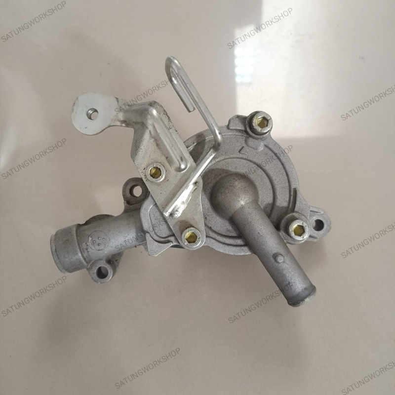 Waterpump - Yamaha R15 Fi radiator Water Pump Original Injection ...
