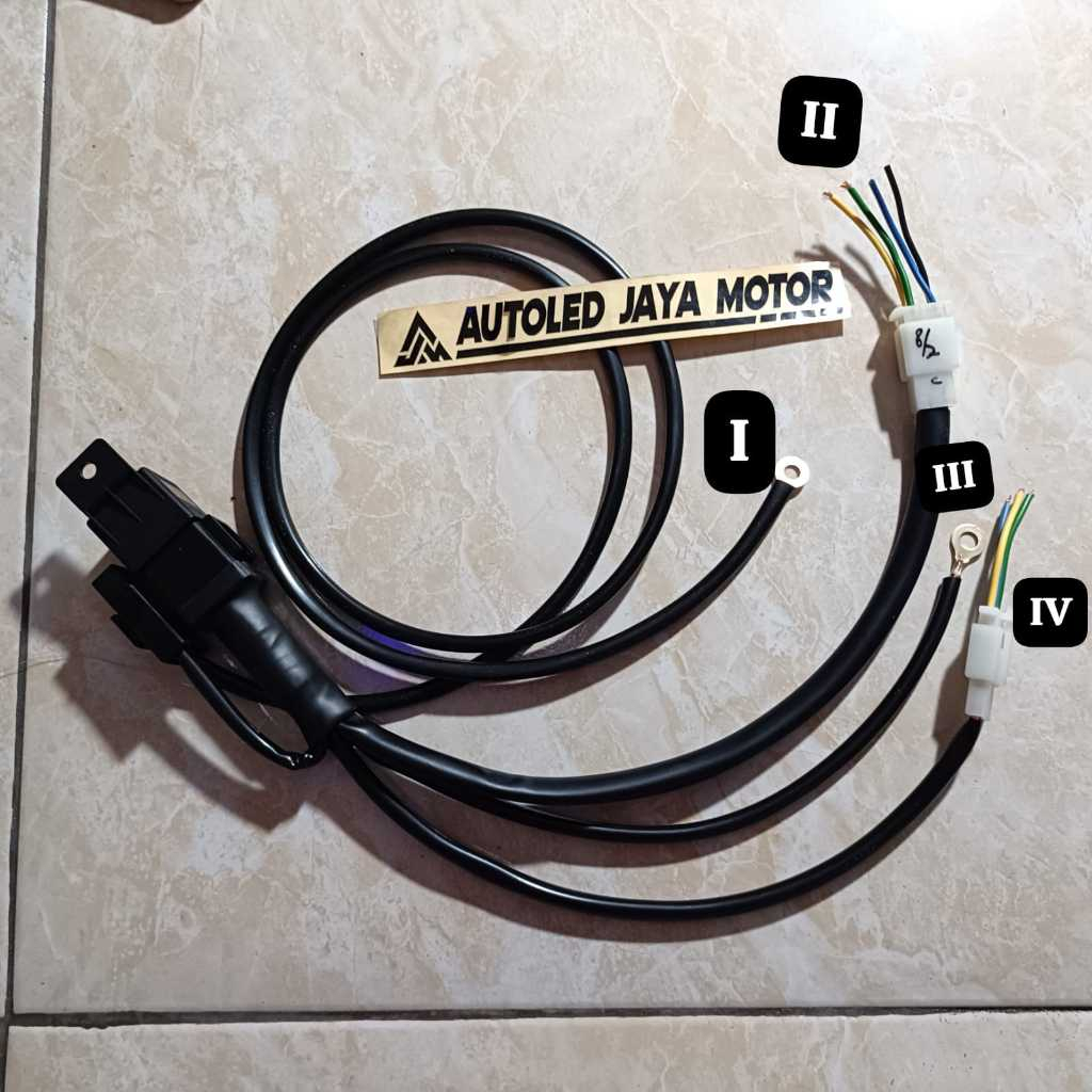 UNIVERSAL BILED PROJECTOR RELAY SET FOR ALL MOTORCYCLES | Shopee ...